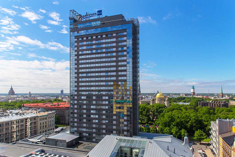 Radisson Blu: Scanclimber restoring highest Latvian hotel | Scanclimber